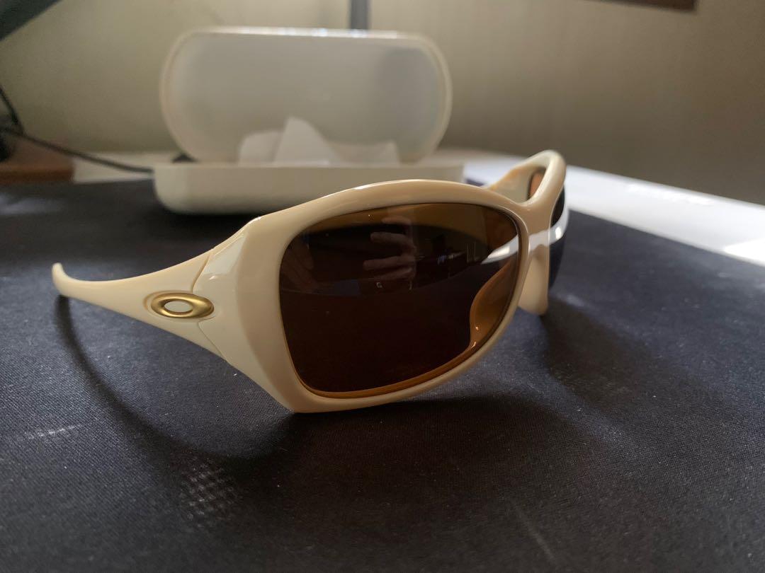 Oakley Grapevine Womens Sunglasses NEGOTIABLE , Women's Fashion ...
