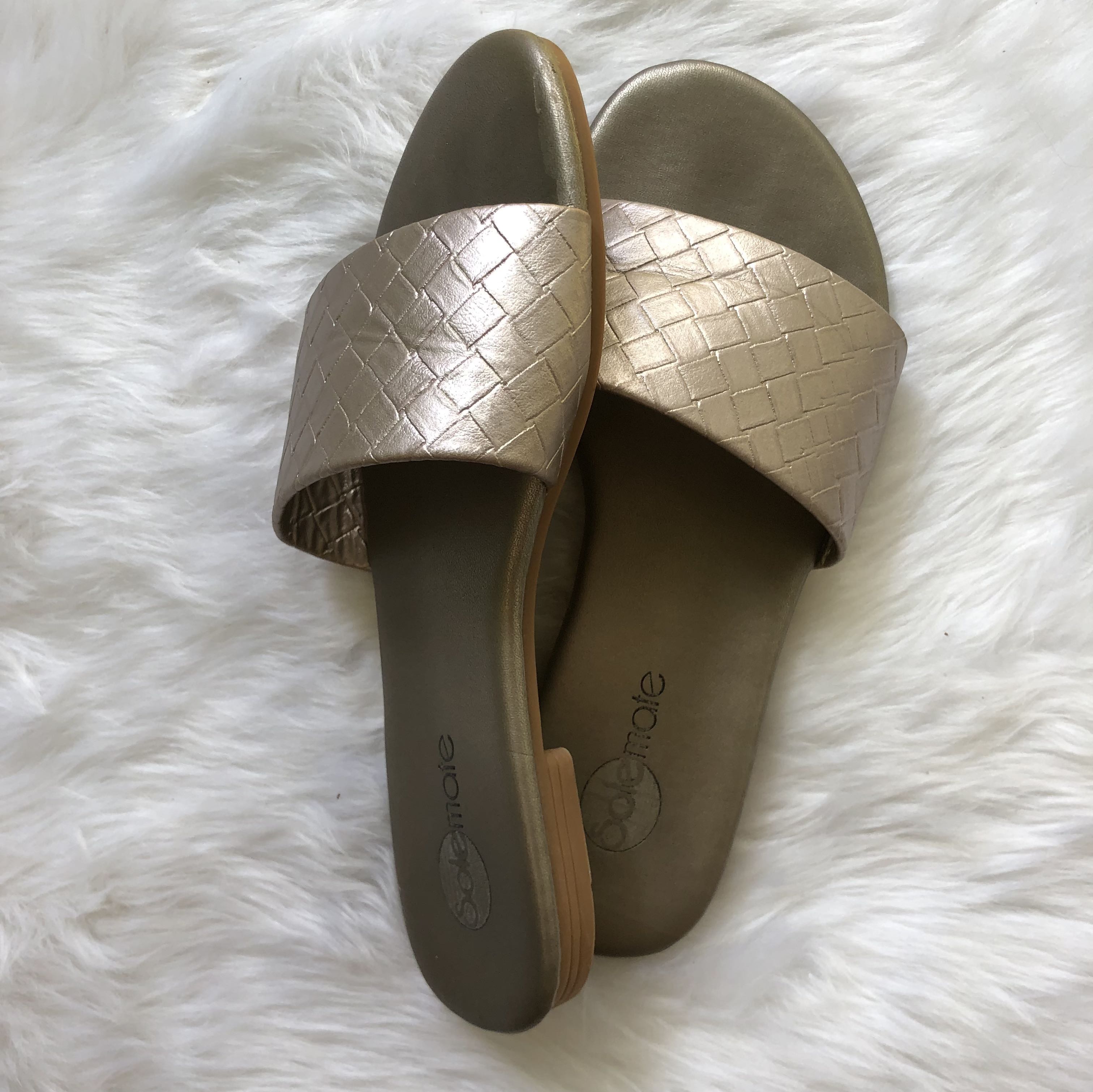 Solemate flat, Women's Fashion, Footwear, Flats & Sandals on Carousell