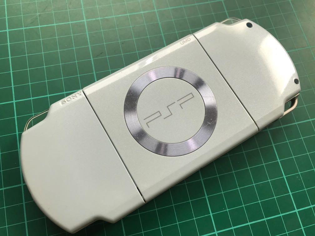 Sony psp 2000 Slim Felicia Blue, Video Gaming, Video Games, PlayStation ...