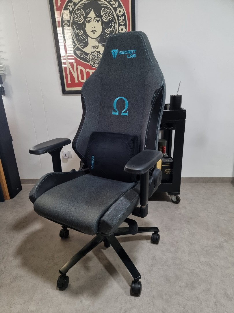 2020 Secret Lab Omega Gaming Chair, Furniture & Home Living, Furniture ...