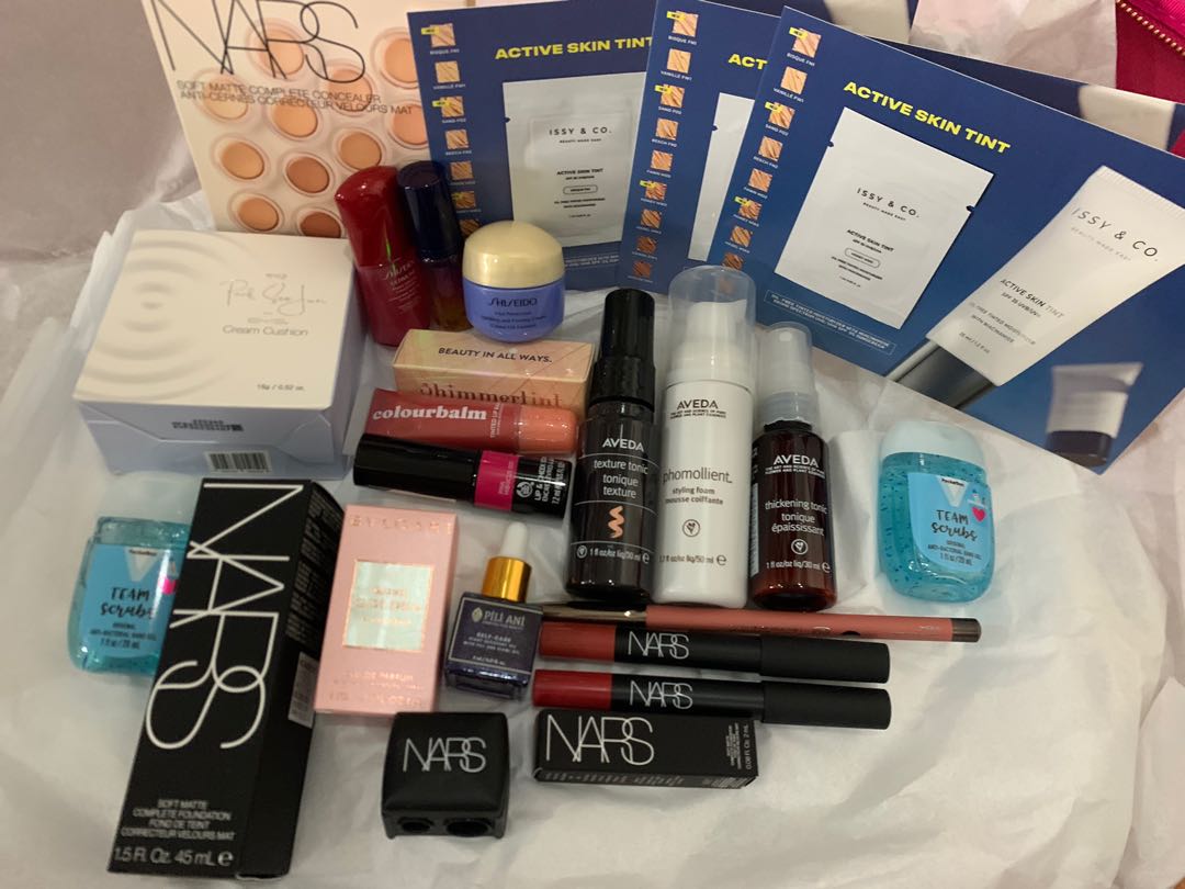 BEAUTY BOX GIFT SET FOR ONLY PHP2500, Beauty & Personal Care, Face ...