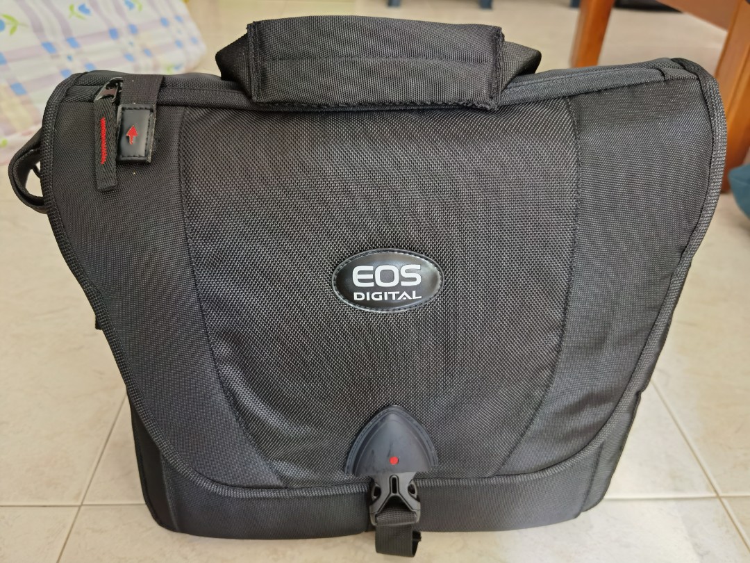(Large) Canon Professional Camera Crumpler, Photography, Photography ...