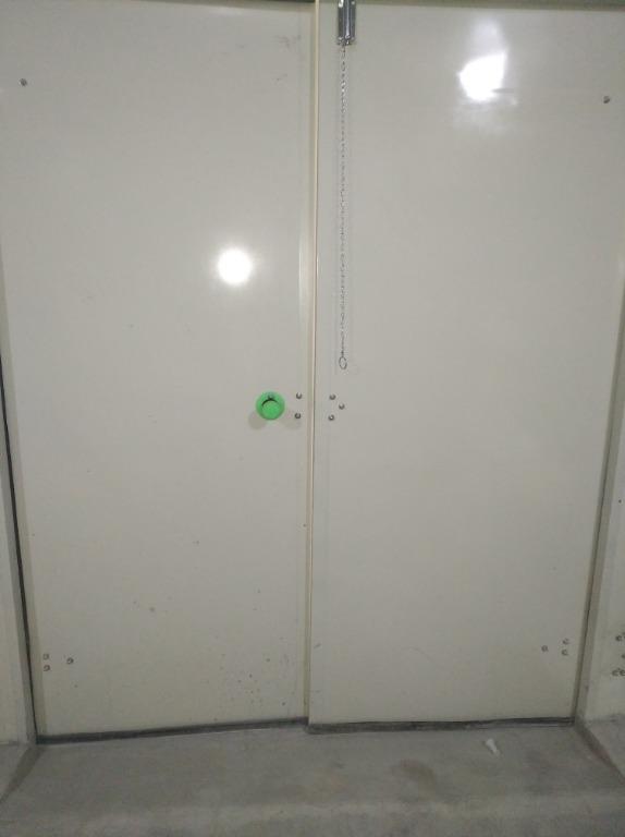 Cold Storage Doors, Commercial & Industrial, Construction & Building ...