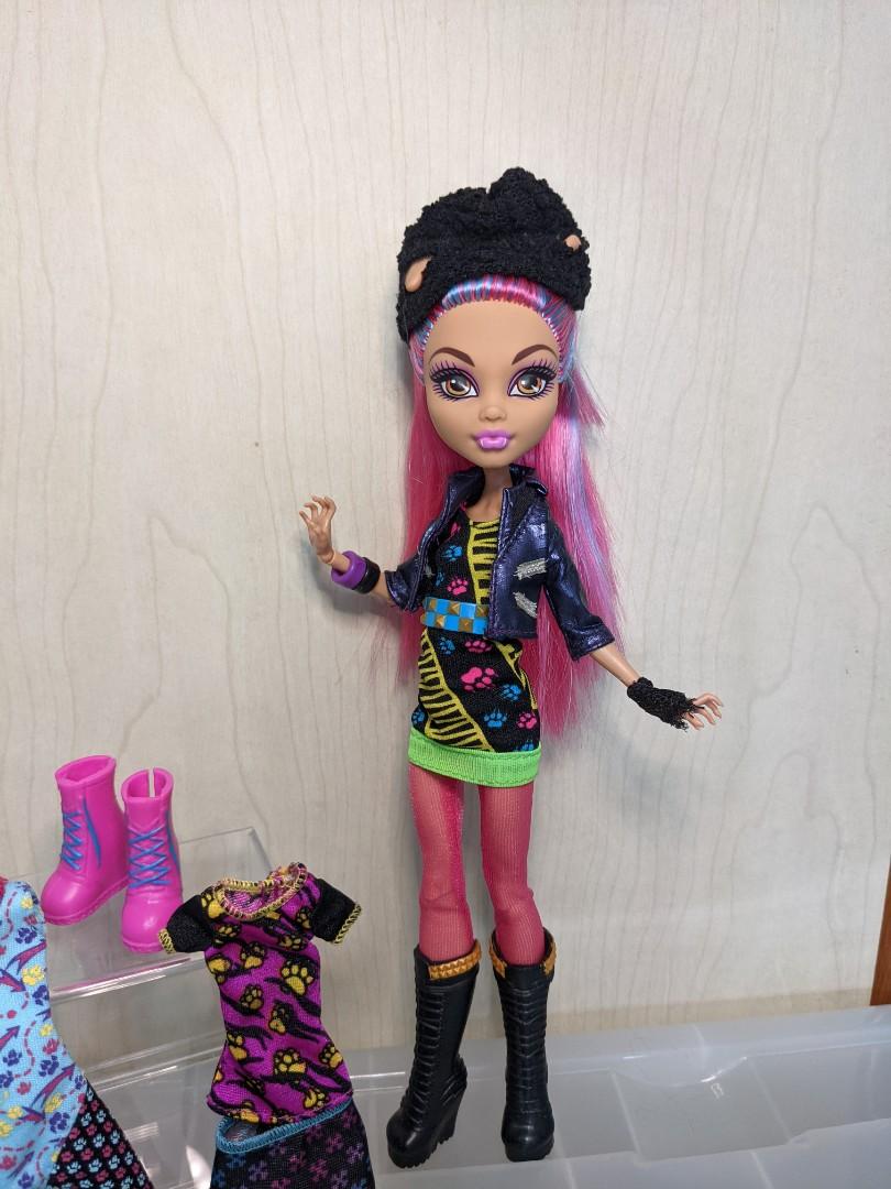 Monster high Creepateria Howleen, Hobbies & Toys, Toys & Games on Carousell
