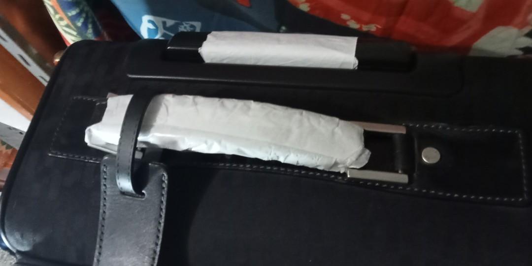 daks hand carry maleta, Hobbies & Toys, Travel, Luggage on Carousell
