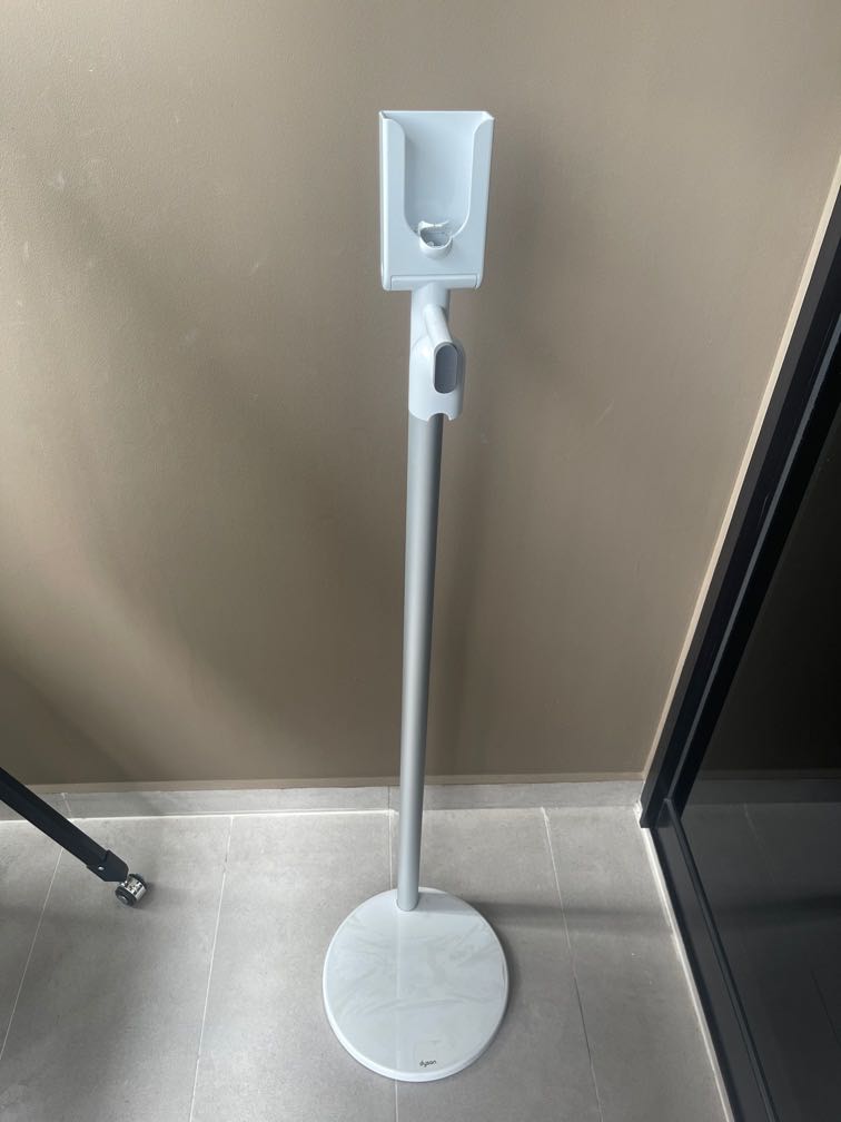 V11 Dyson vacuum cleaner charging stand, TV & Home Appliances, Vacuum ...