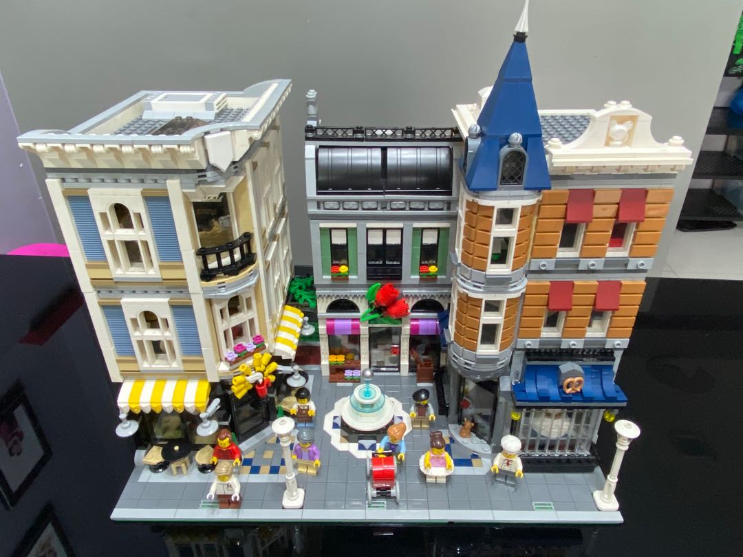 Lego Assembly Square 10255, Hobbies & Toys, Toys & Games on Carousell