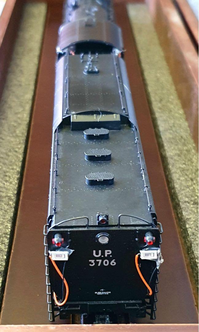 Marklin HO scale Challenger Union Pacific Railroad with an oil Tender ...