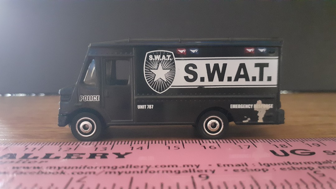 Matchbox Express Delivery SWAT, Hobbies & Toys, Toys & Games on Carousell