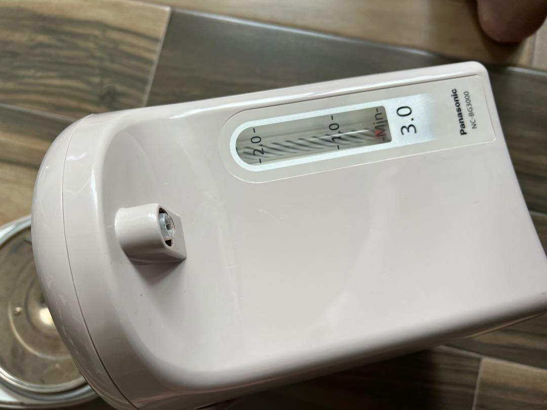 Panasonic 2L thermal pot, TV & Home Appliances, Kitchen Appliances ...