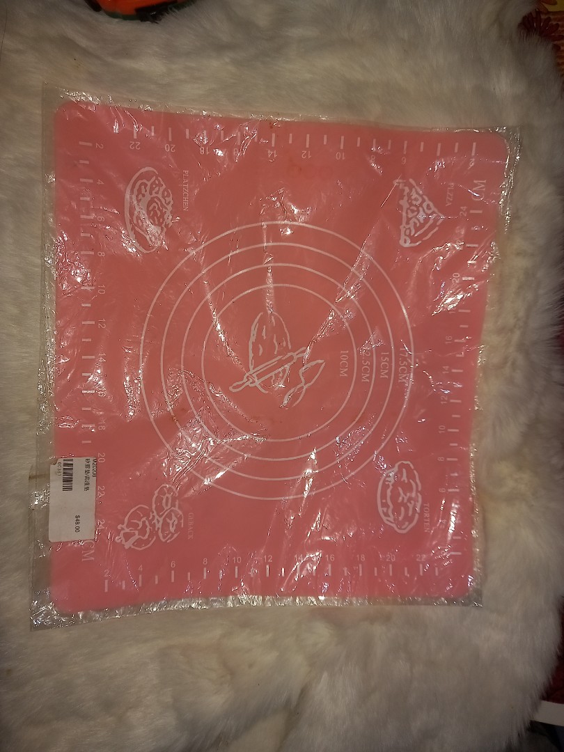 Rubberized Bake Pad, Furniture & Home Living, Kitchenware & Tableware ...