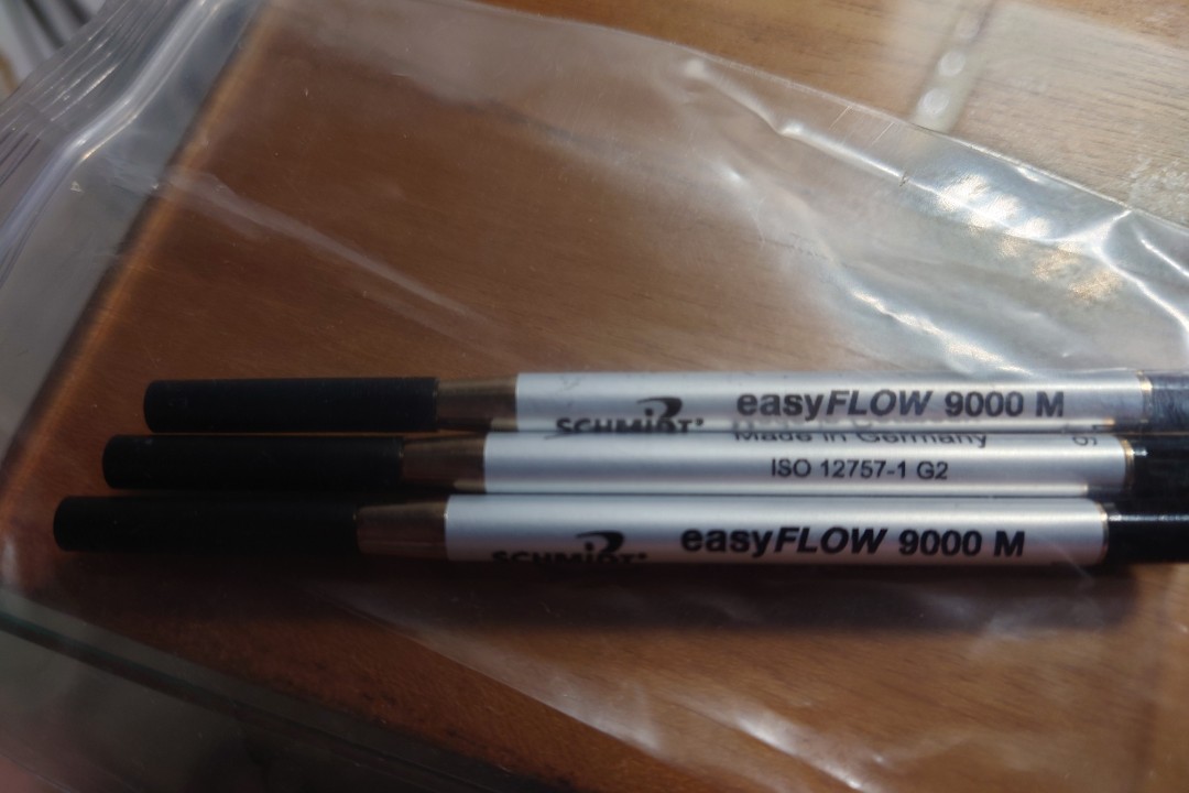 Schmidt easyFLOW 9000 M - Black, Hobbies & Toys, Stationery & Craft ...