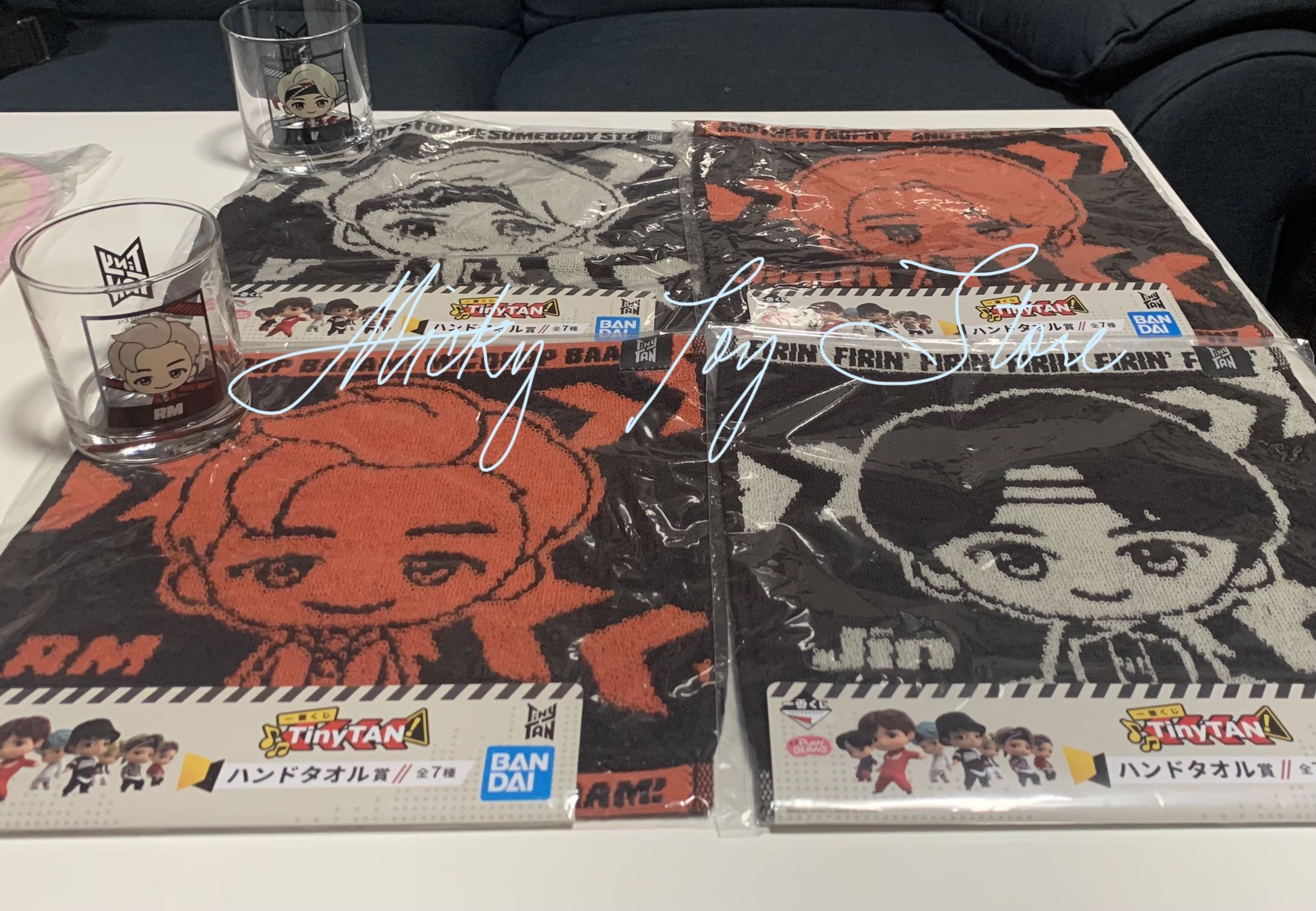 Tiny Tan merch, Hobbies & Toys, Memorabilia & Collectibles, Fan ...