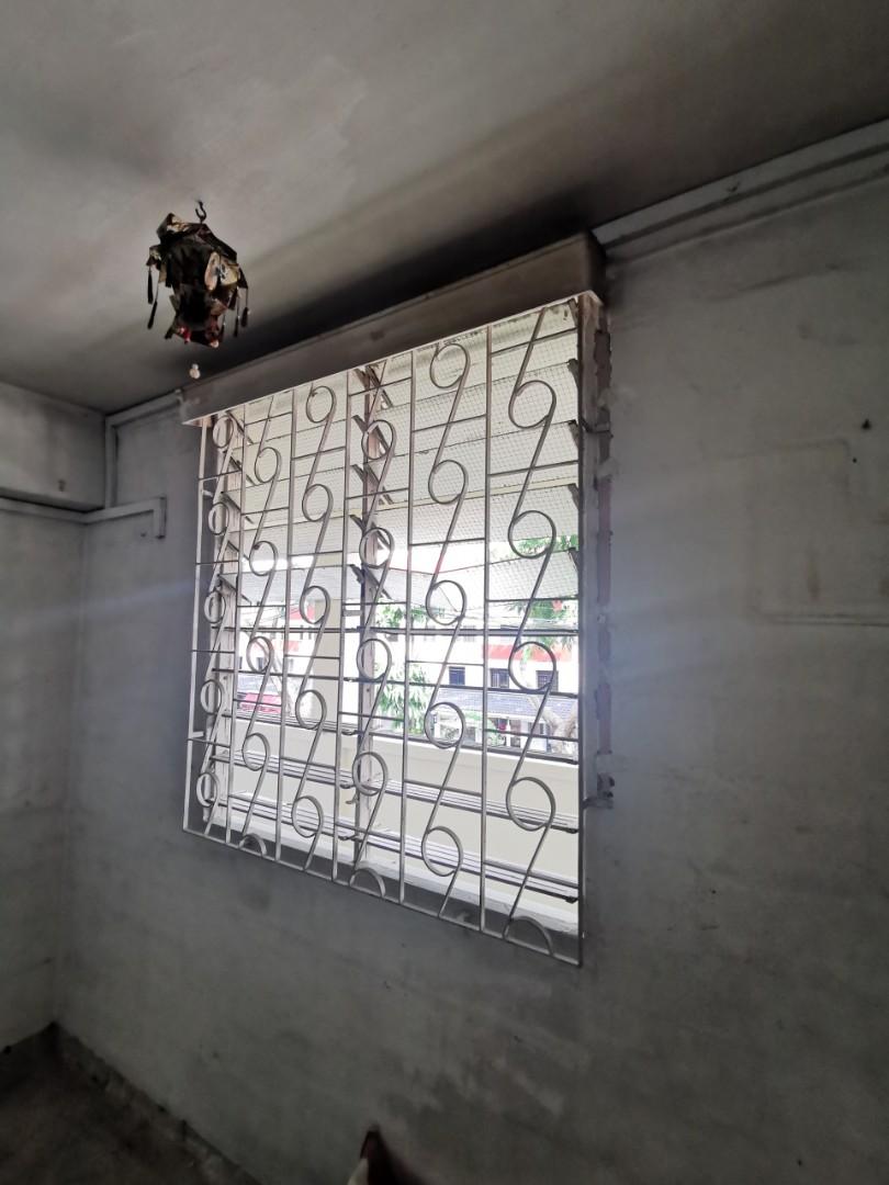 Vintage HDB Window Grille, Hobbies & Toys, Memorabilia & Collectibles ...