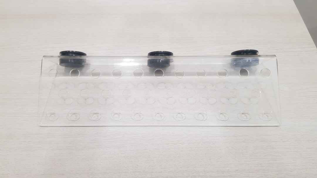 32 hole acrylic frag rack, Pet Supplies, Homes & Other Pet Accessories ...