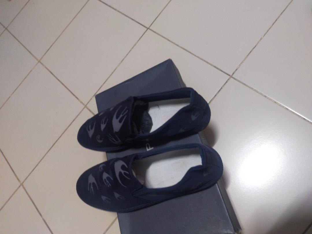Bench easy wear Shoes, Men's Fashion, Footwear, Slippers & Slides on ...