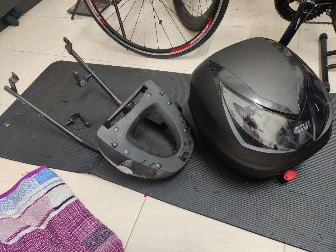 ex5 box smoke & rack givi heavy duty, Auto Accessories on Carousell