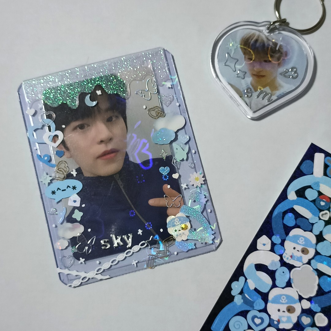 Custom Toploader, Acrylic Keychain, Penny Sleeve and KeyTag, Hobbies ...