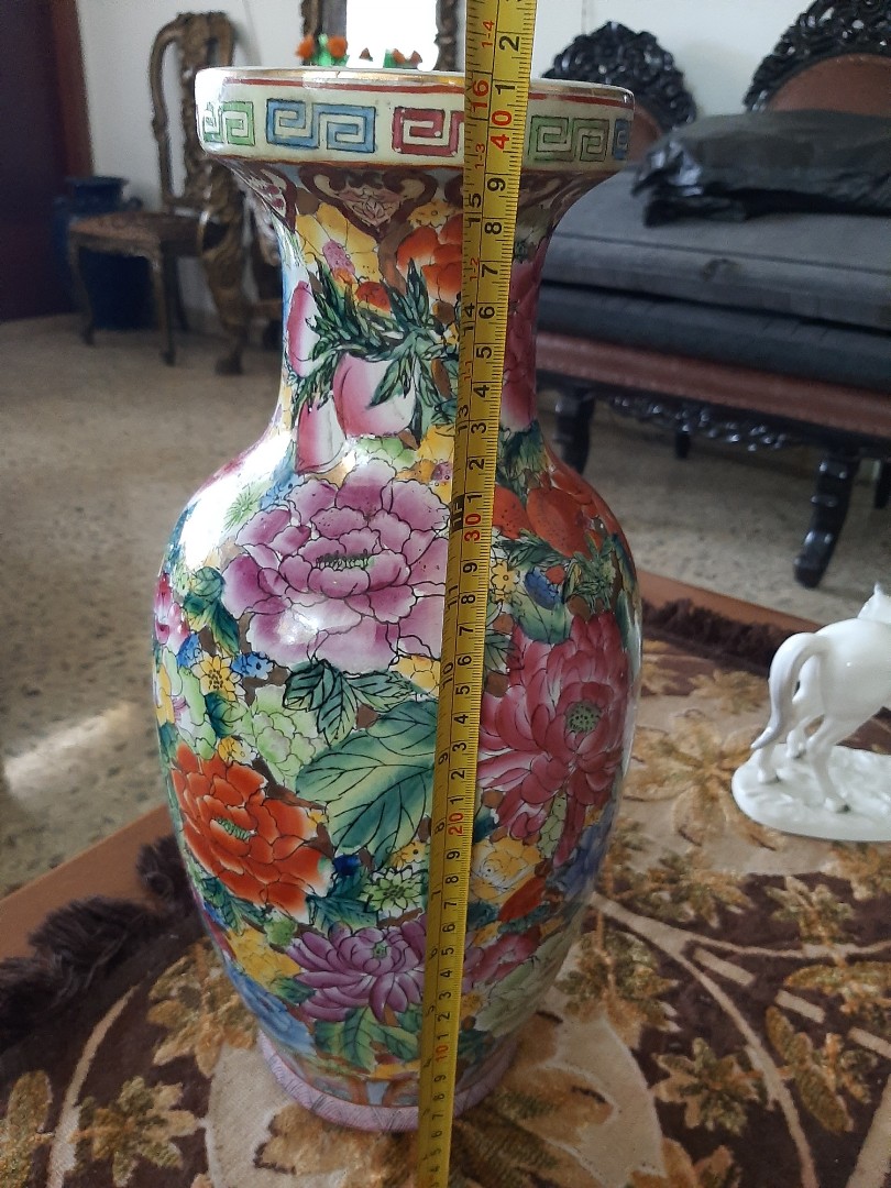 Guci vas bunga antik, Antik, Lainnya di Carousell