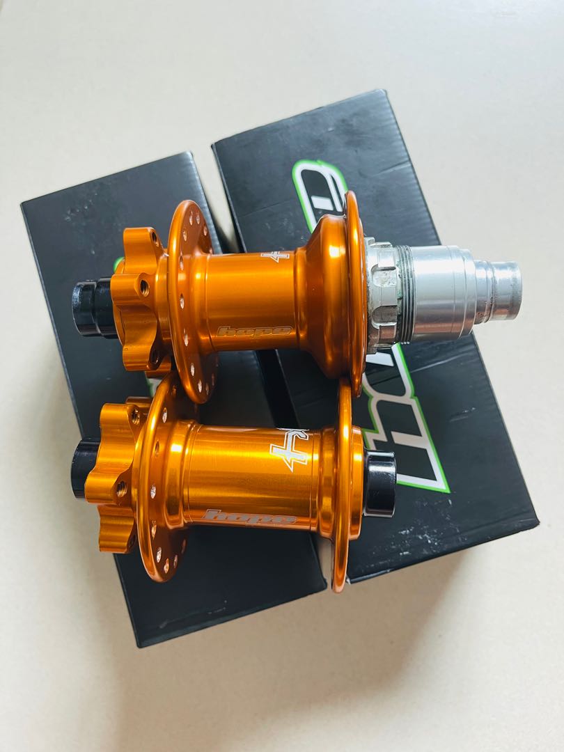 Hope Pro 4 Hubs, Sports Equipment, Bicycles & Parts, Parts ...