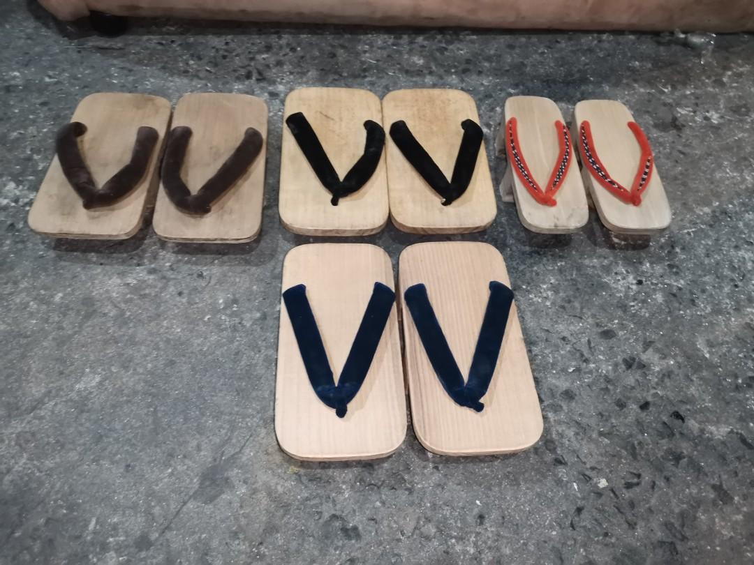 Japanses slipper bakya, Women's Fashion, Footwear, Slippers and slides ...