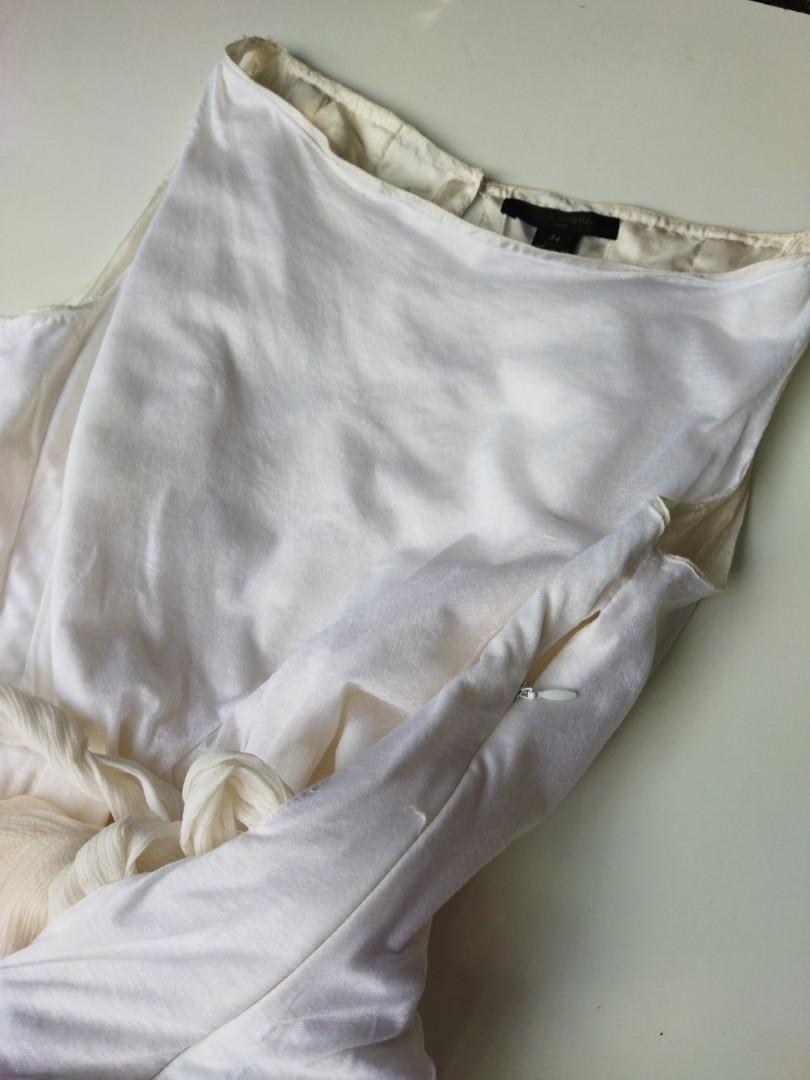 LOUIS VUITTON CORSET, Women's Fashion, Activewear on Carousell