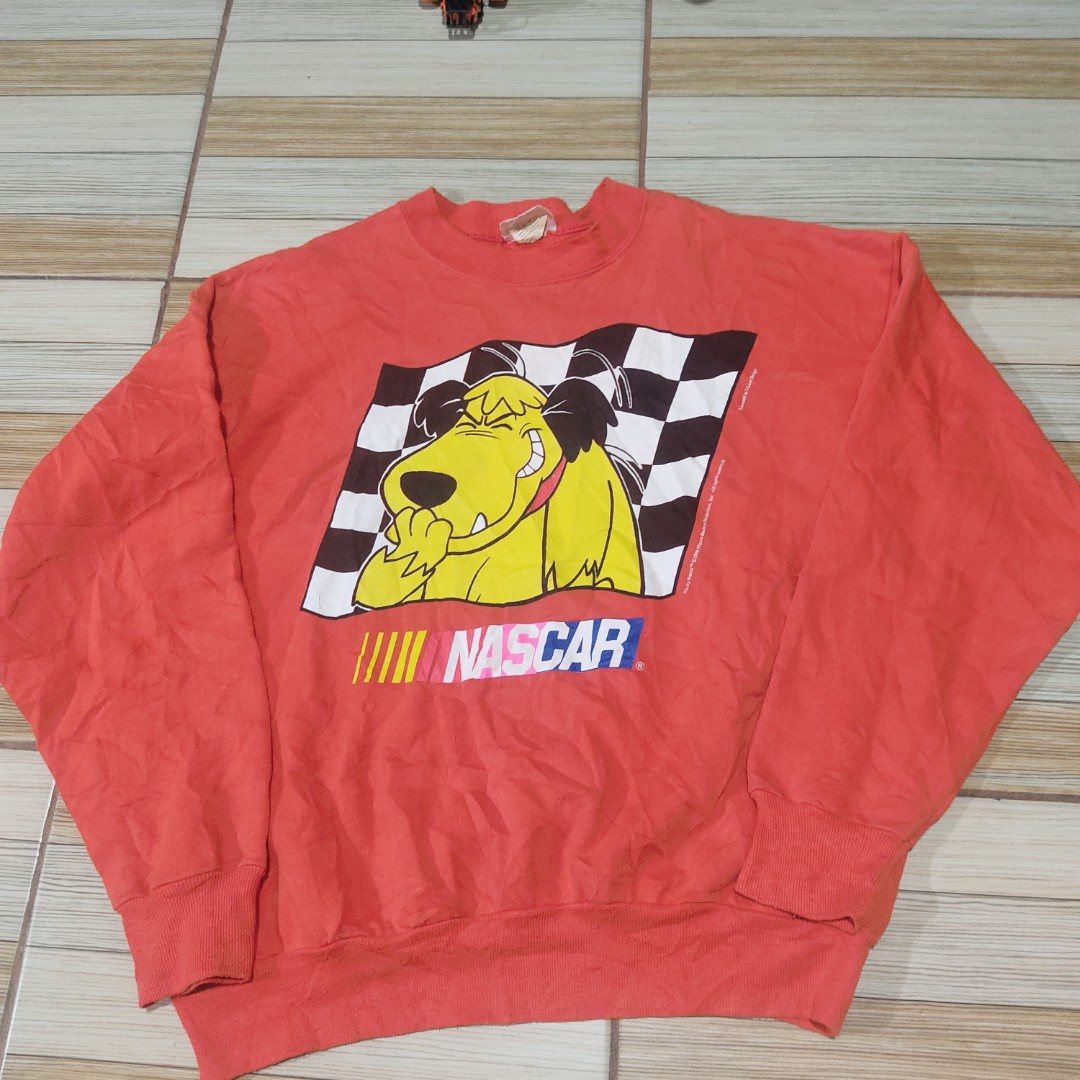 Vintage wacky races nascar sweatshirt, Men's Fashion, Activewear on ...