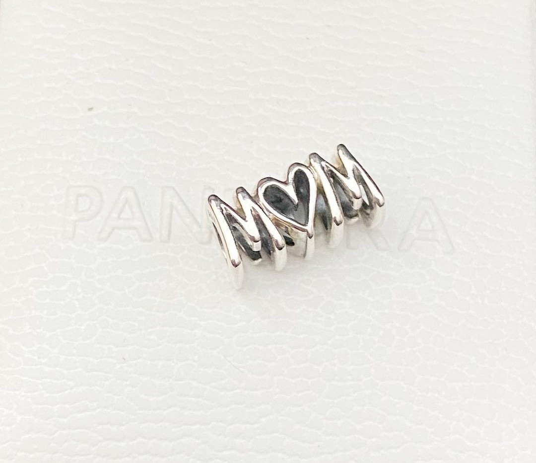 ‼️ YEAR-END SALE‼️ AUTHENTIC PANDORA MOM SCRIPT CHARM, Women's Fashion ...