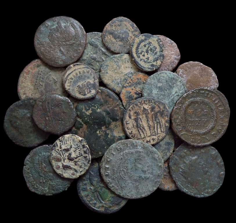 Ancient Roman Coins . LOT of 25 ROMAN IMPERIAL COINS . 3rd - 4th ...