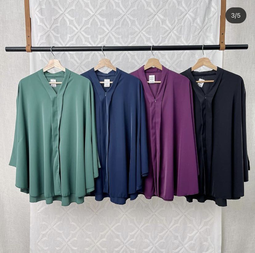 Batwing Modern (BLACK), Women's Fashion, Muslimah Fashion, Tops on ...