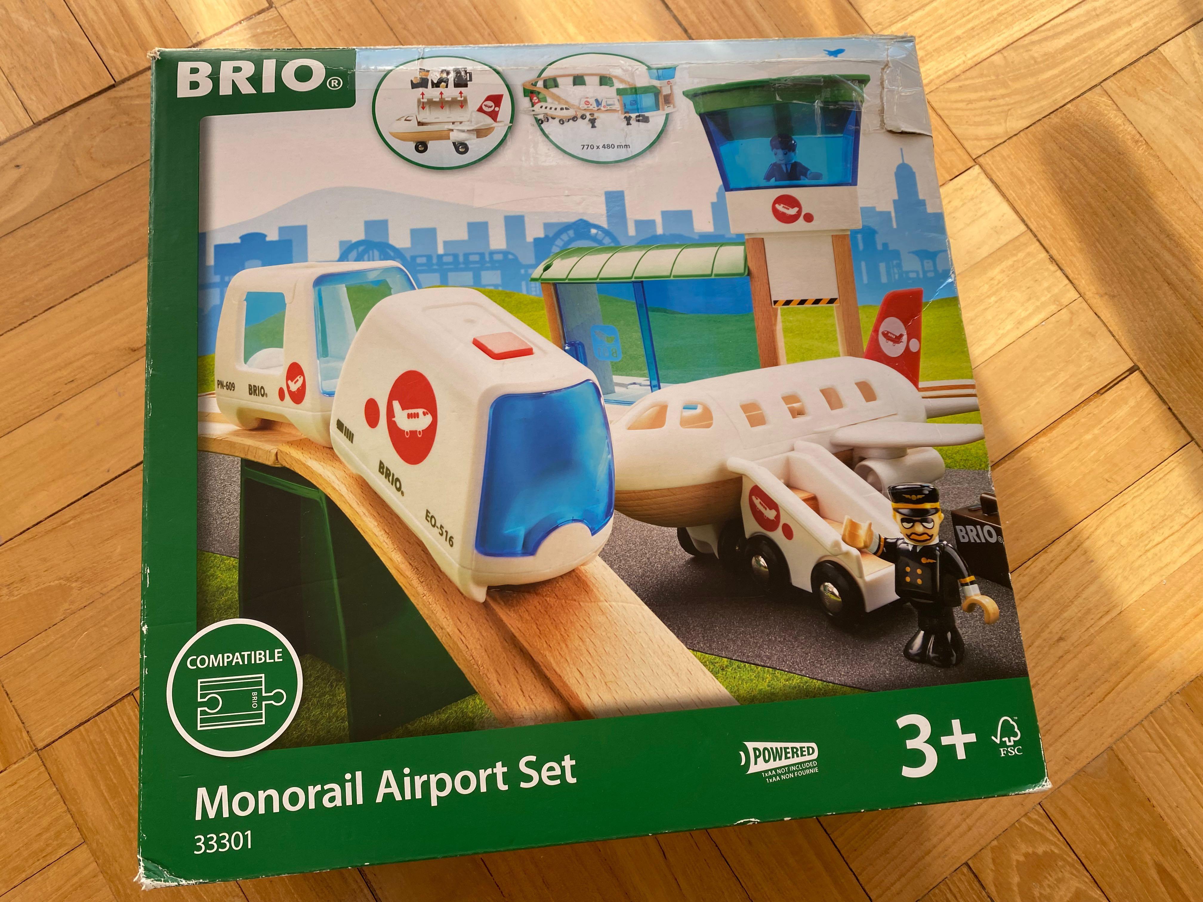 Brio Monorail Airport Set 33301 with extra train motor, 興趣及遊戲, 玩具 & 遊戲類 ...