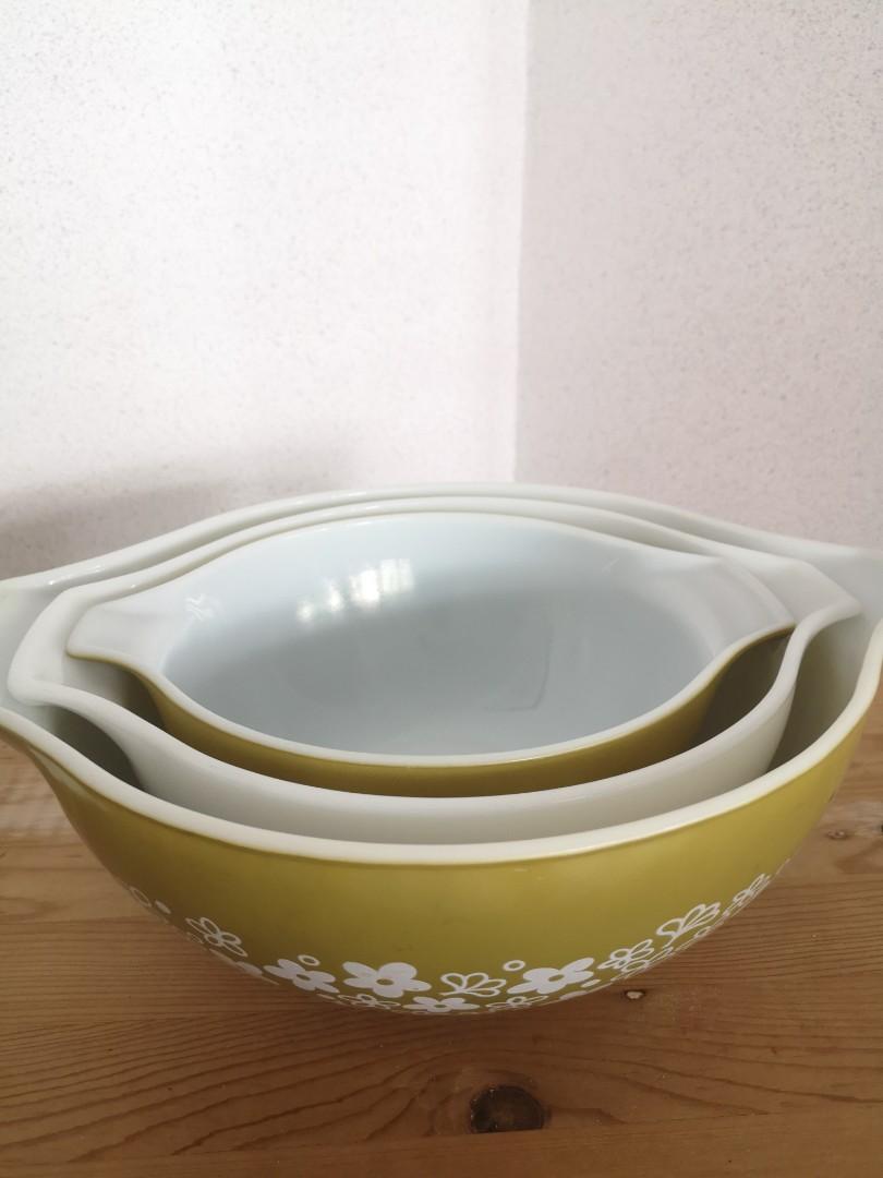 CorningWare Pyrex Spring Blossom Green 3-of-4 set, Furniture & Home ...