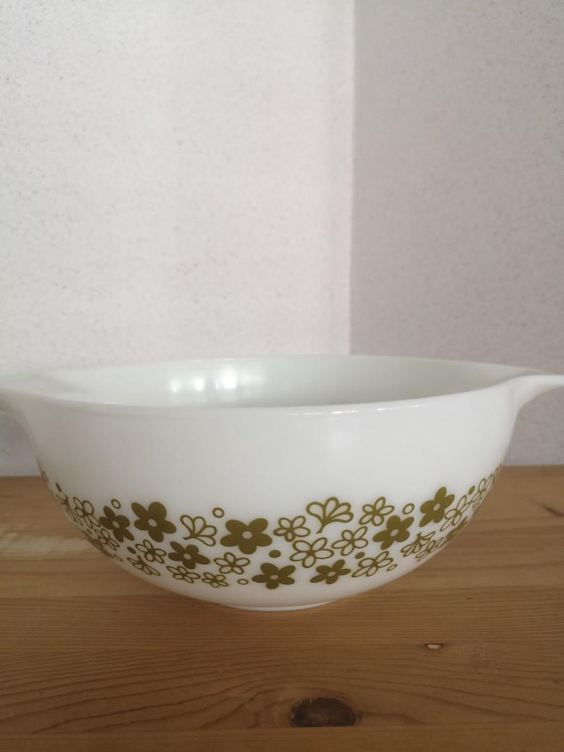 CorningWare Pyrex Spring Blossom Green 3-of-4 set, Furniture & Home ...
