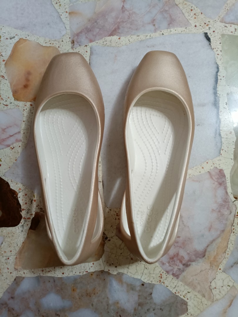 Crocs authentic iconic golden flats, Women's Fashion, Footwear, Flats ...