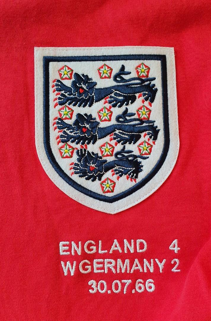 England World Cup 1966 kit, Men's Fashion, Activewear on Carousell