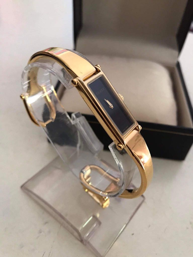 Gucci 1500L Gold Black Dial Ladies Watch bought in Japan, Women's ...