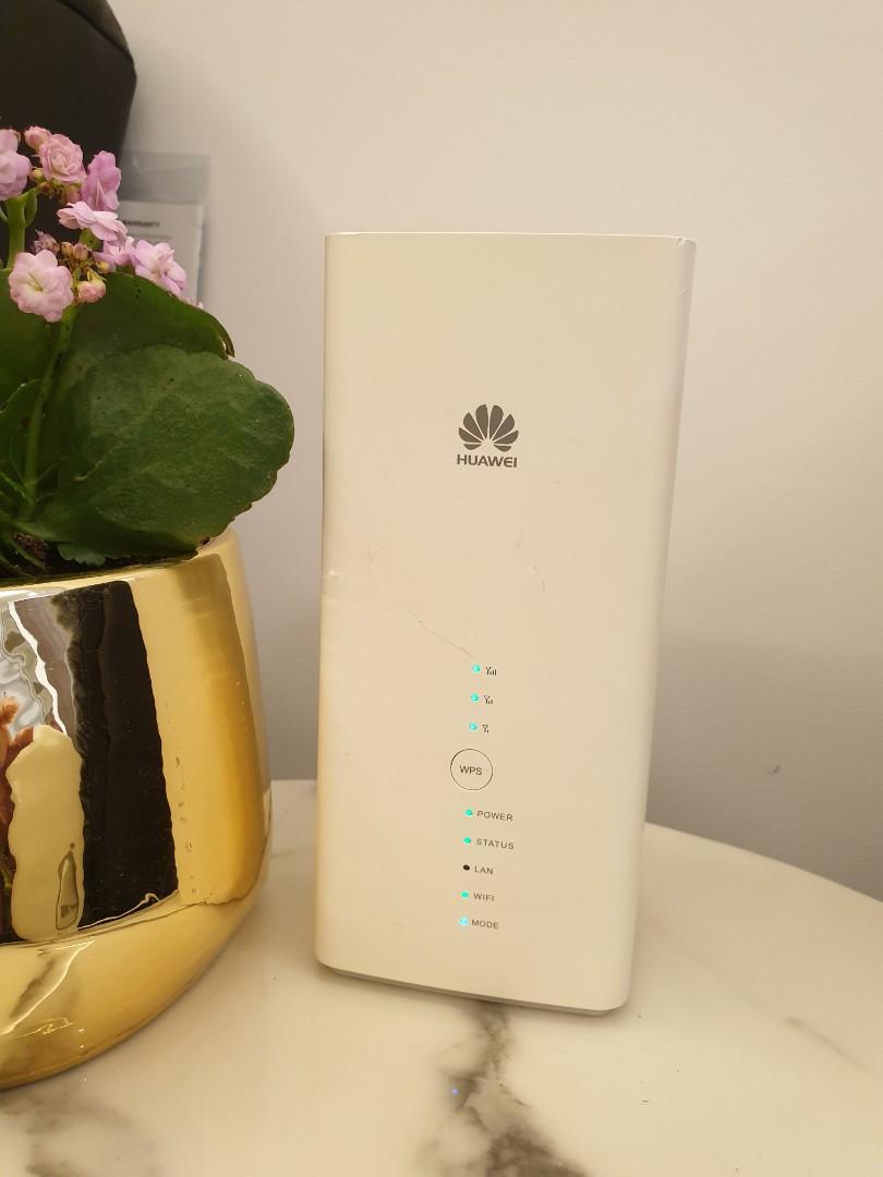 Huawei portable wifi sim card modem (model B618s-22d), Computers & Tech ...