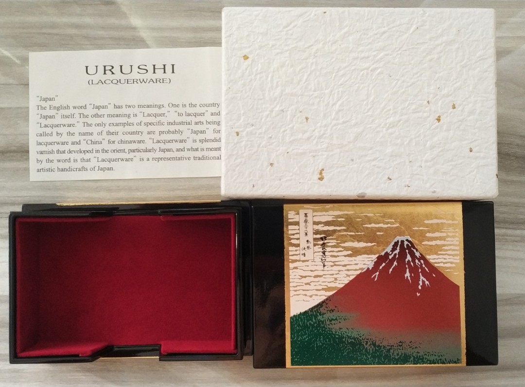 Fuji Mountain Japanese name card holder, Hobbies & Toys, Stationery ...
