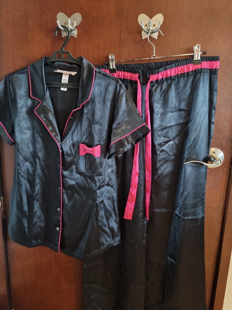 La Senza Silk Pajamas (Medium), Women's Fashion, Undergarments ...