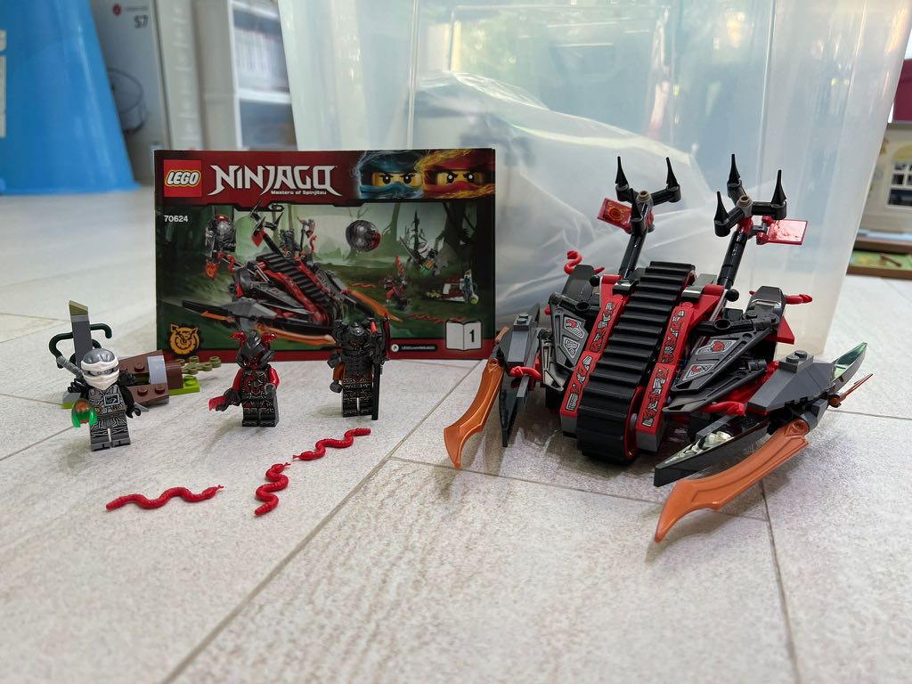 Lego 70624 Ninjago Vermillion Invader, Hobbies & Toys, Toys & Games on ...