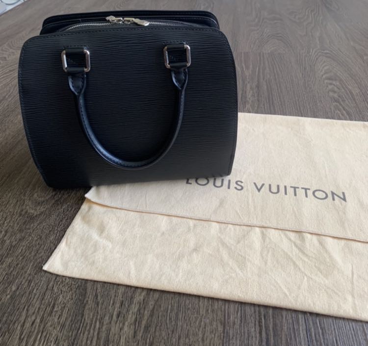 LV Pont Neuf, Women's Fashion, Bags & Wallets, Purses & Pouches on ...