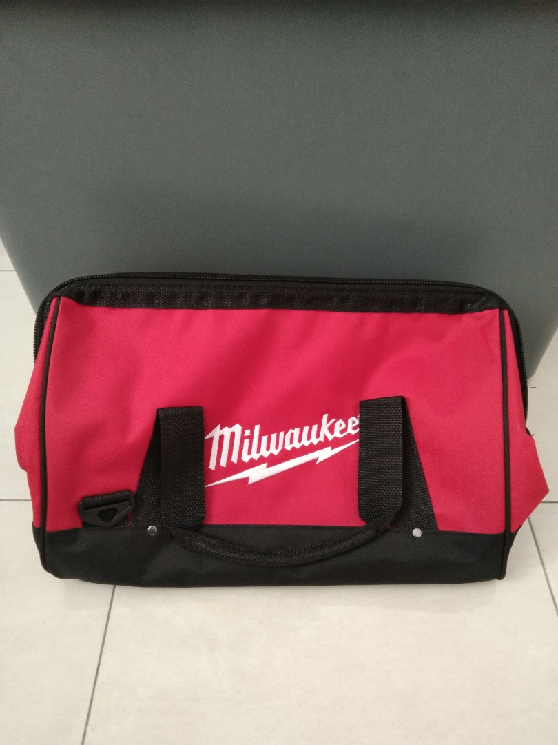 Milwaukee Contractor Bag Big, Men's Fashion, Bags, Backpacks on Carousell