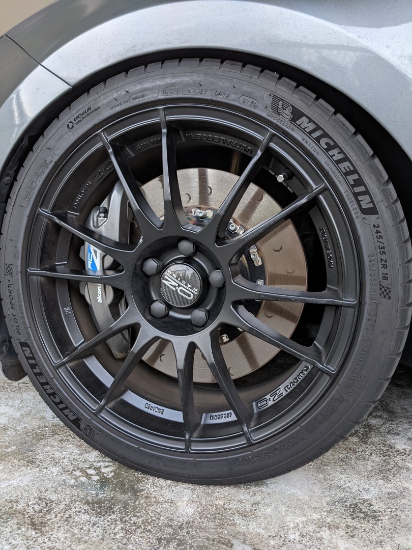 OZ Ultraleggera 18" x 8J [ET +45] [PCD 5x112] Matt Black - Individual ...