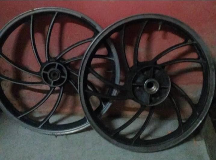 PELBAGAI SPORT RIM MOTOR UNTUK DIJUAL, Auto Accessories on Carousell