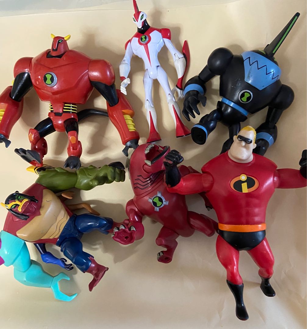 Random figurines, Hobbies & Toys, Toys & Games on Carousell