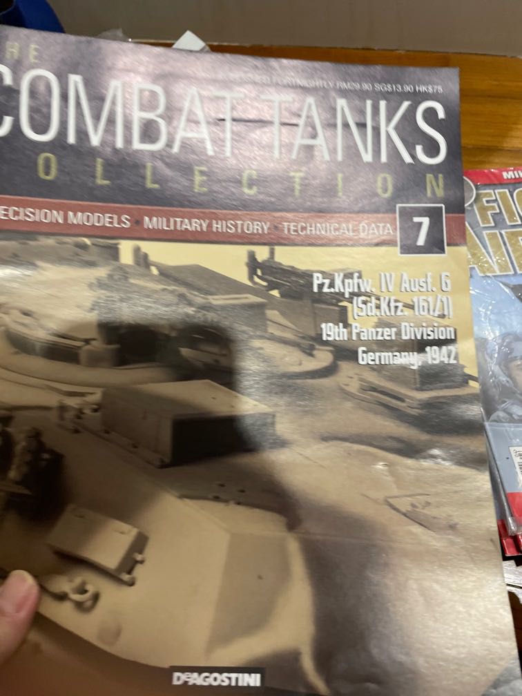 The Combat Tanks Collection (magazine only), Hobbies & Toys, Books ...