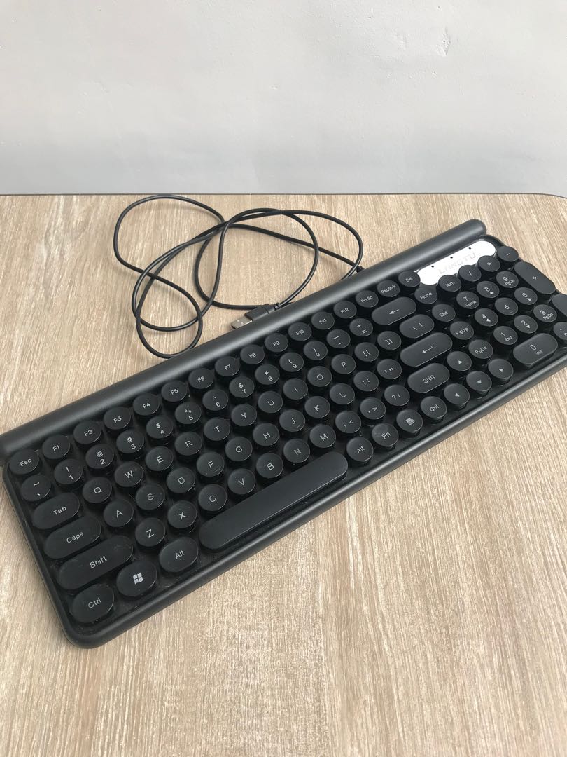 Typewriter like wired keyboard, Computers & Tech, Parts & Accessories ...