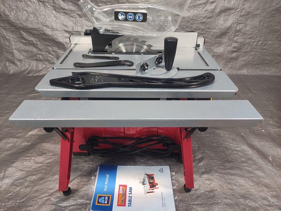 Workzone 1200W Table Saw, Commercial & Industrial, Construction Tools ...