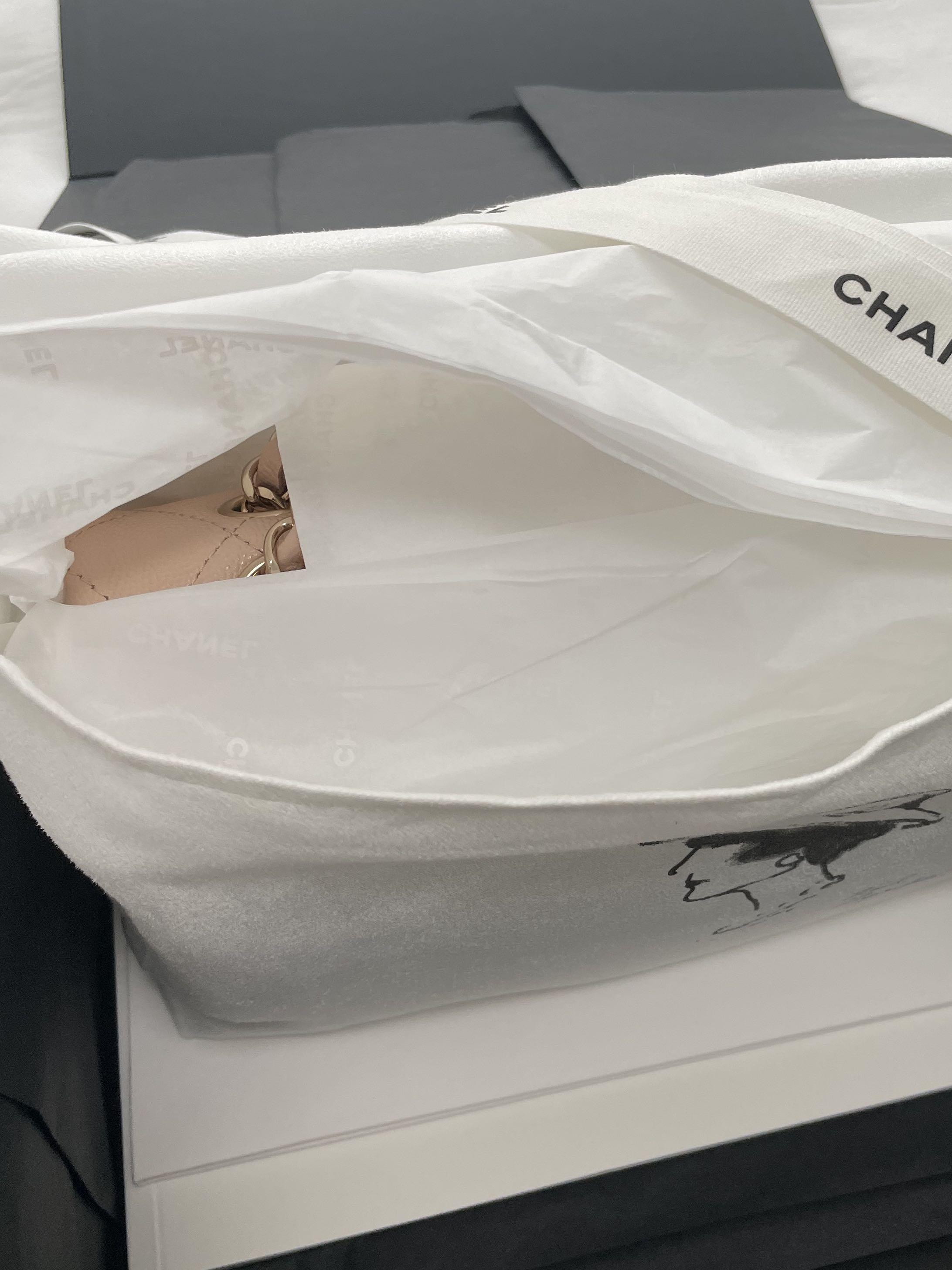‼️AVAILABLE 22C Chanel Classic Medium Flap, Luxury, Bags & Wallets on ...