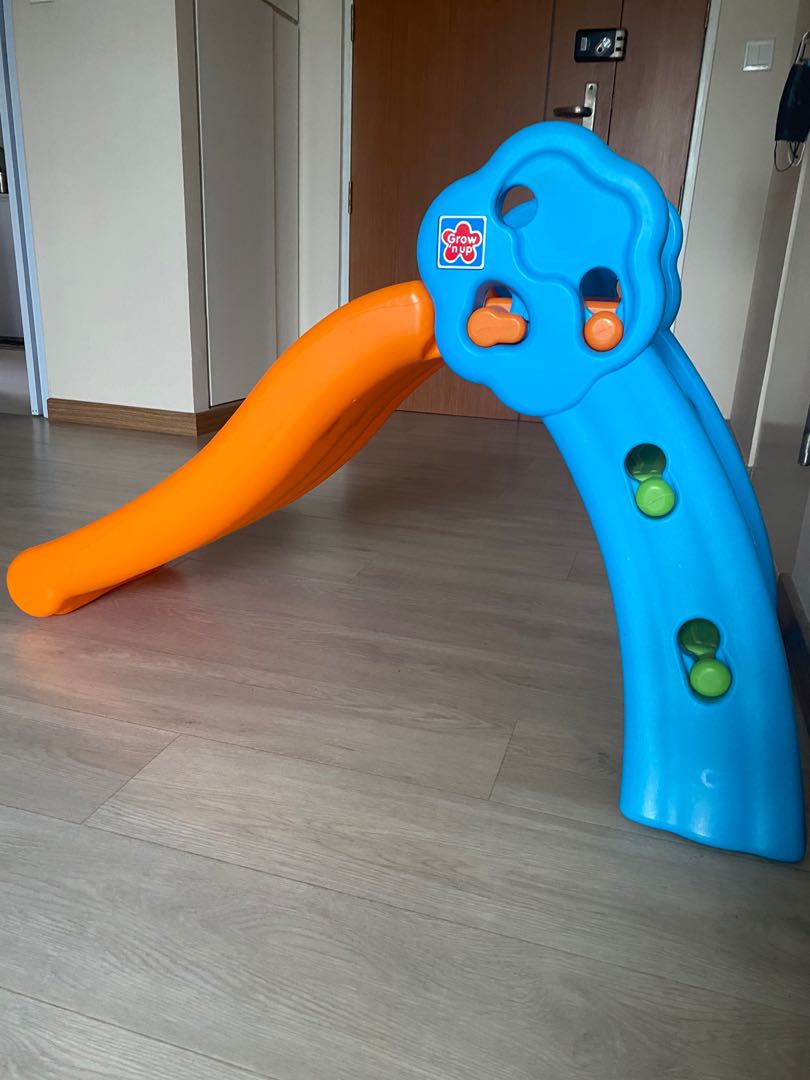 Slide & Ball (for ball pit) , Babies & Kids, Infant Playtime on Carousell